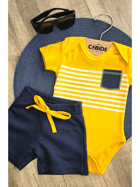 Conjunto Bebê Menino Body e Bermuda Moletinho Bolsinho Mostarda